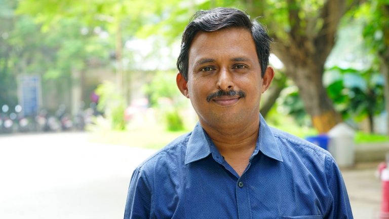 Mr. P. RAMESH - SRM Arts and Science College